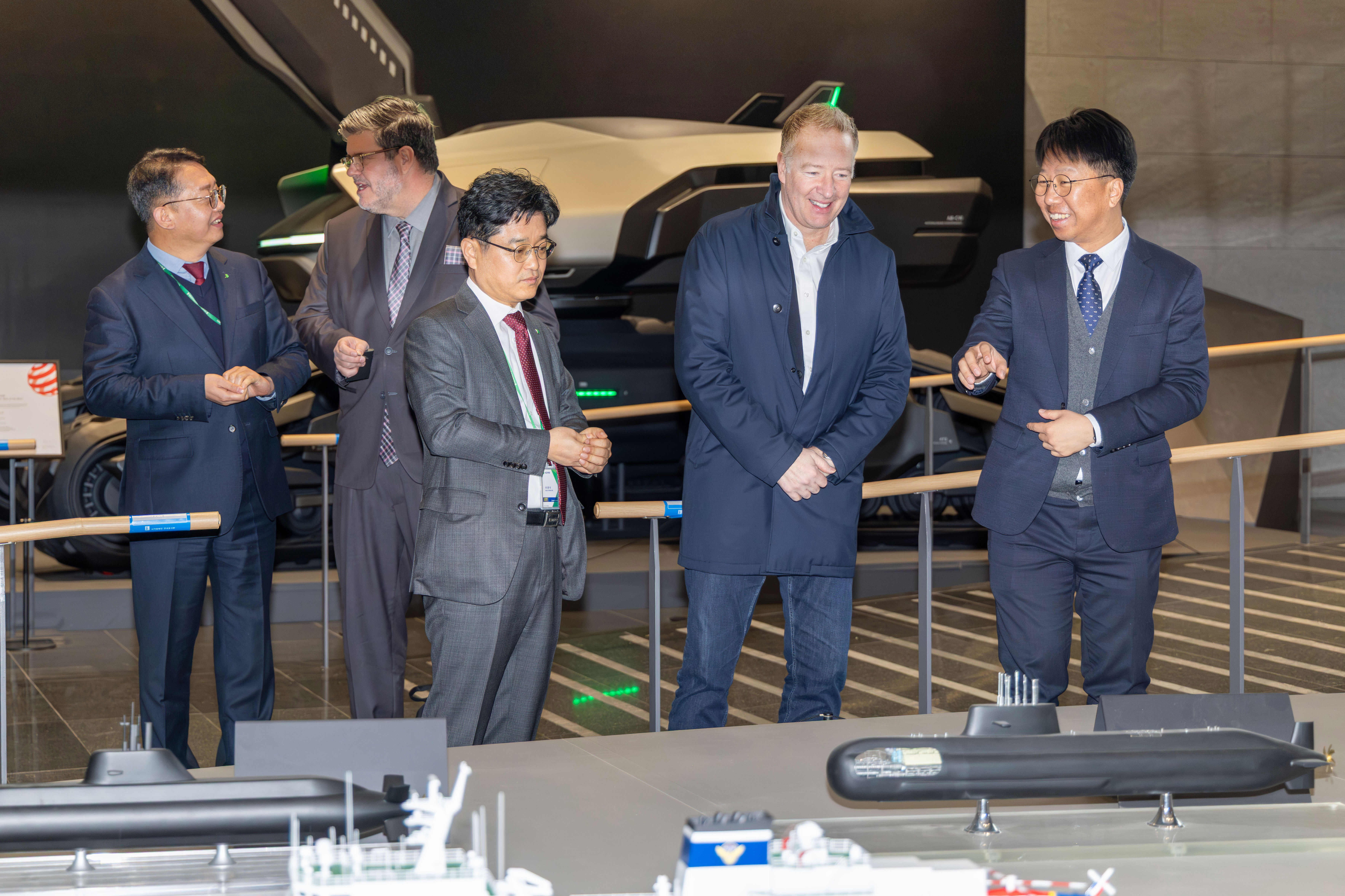 Canadian Minister of Defence Procurement HD Hyundai Visit “Amazing trap ...