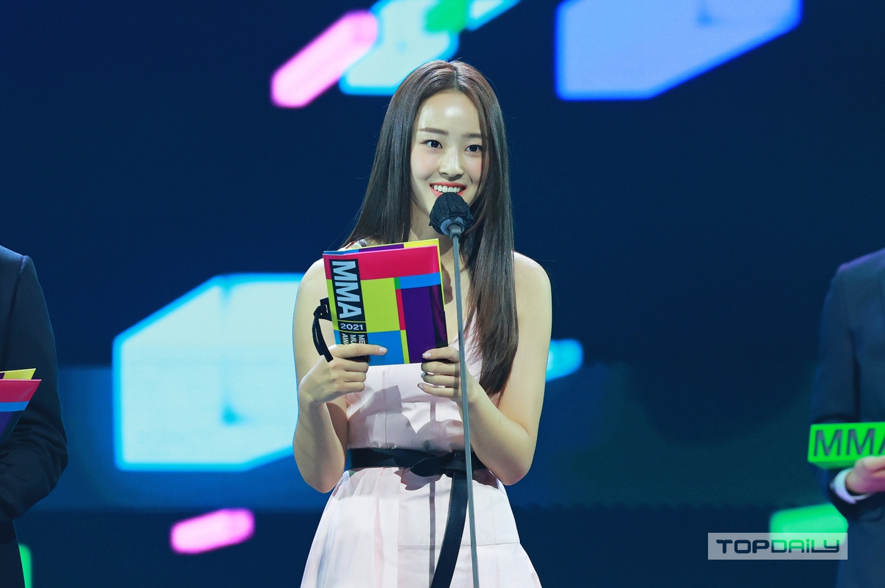 'MMA2021' 시상자로 나선 김제덕X최예빈