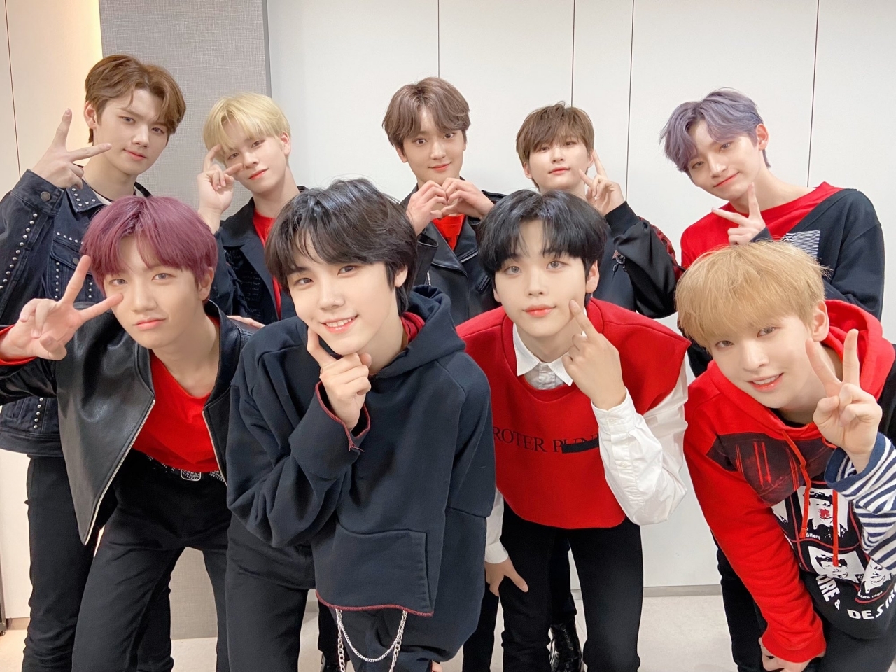 크래비티, 데뷔곡 '브레이크 올 더 룰즈' 활동 성공적 종료