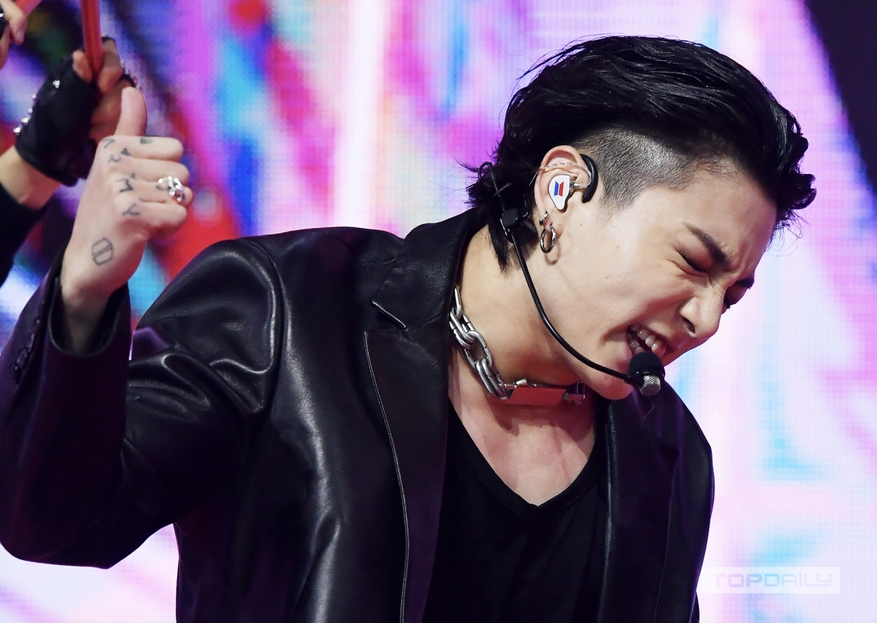 'MMA 2020' 방탄소년단(BTS) 열창하는 정국