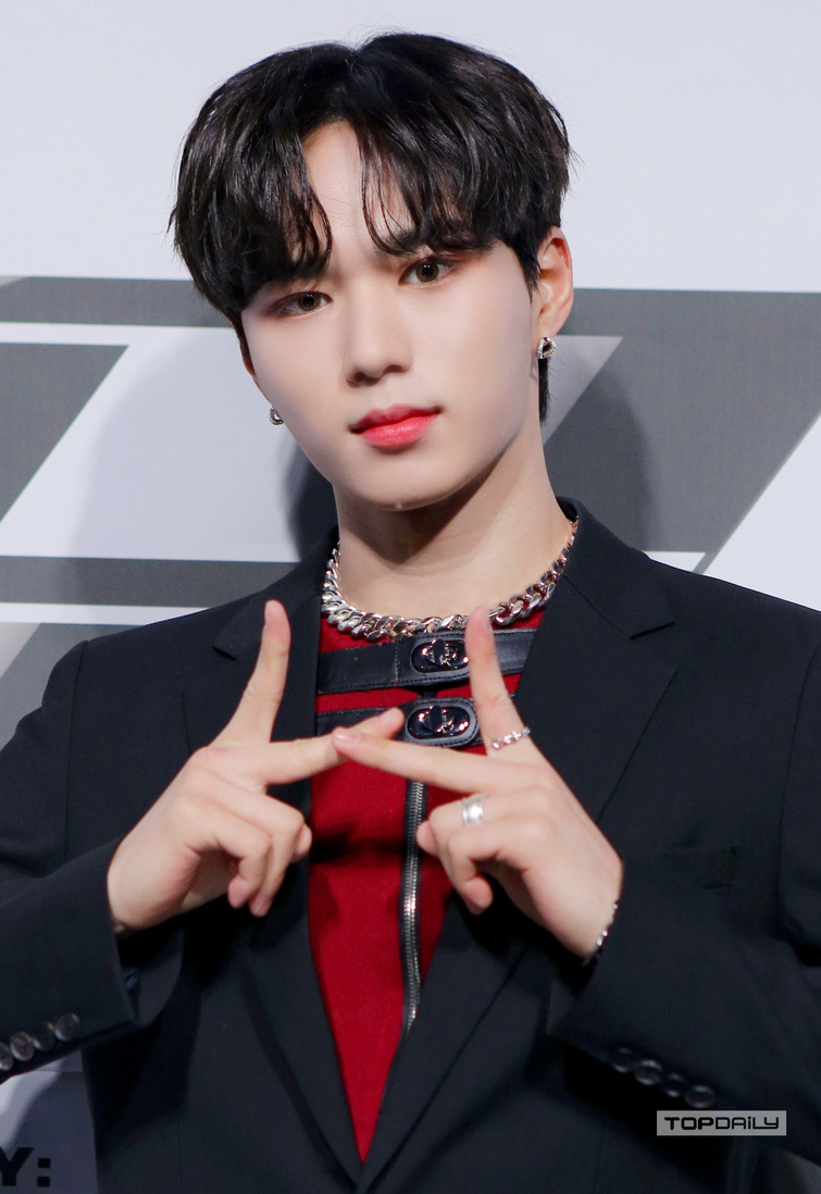 WEi(위아이) 준서, 치명적인 미소