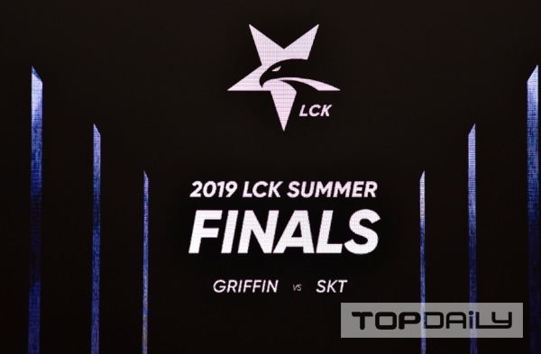 '2019 롤챔스 서머' SKT 우승, 화정체육관에서 다시 웃었다