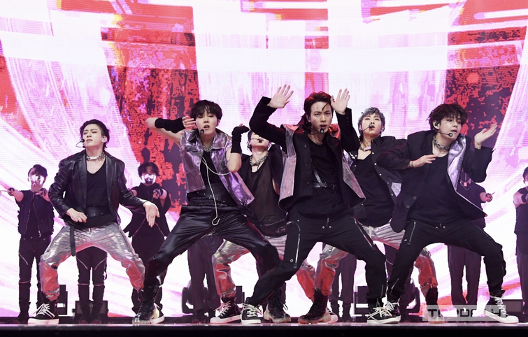 'MMA 2020' 방탄소년단(BTS) 무대 찢는 중