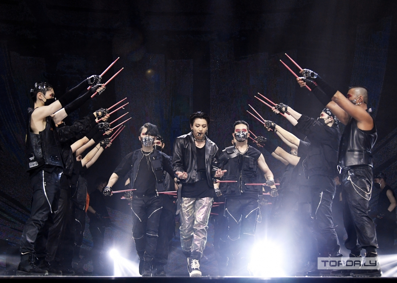 'MMA 2020' 방탄소년단(BTS) 정국, 지나갈게요