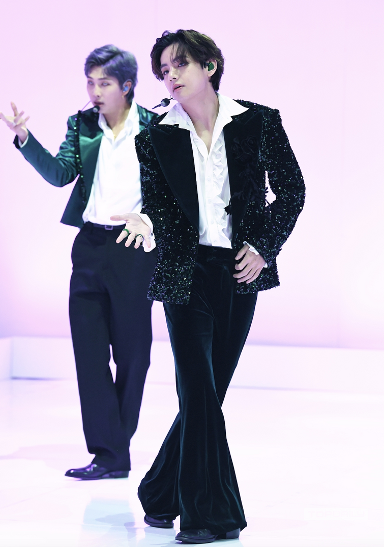 'MMA 2020' 방탄소년단(BTS) 뷔, 다이너마이트