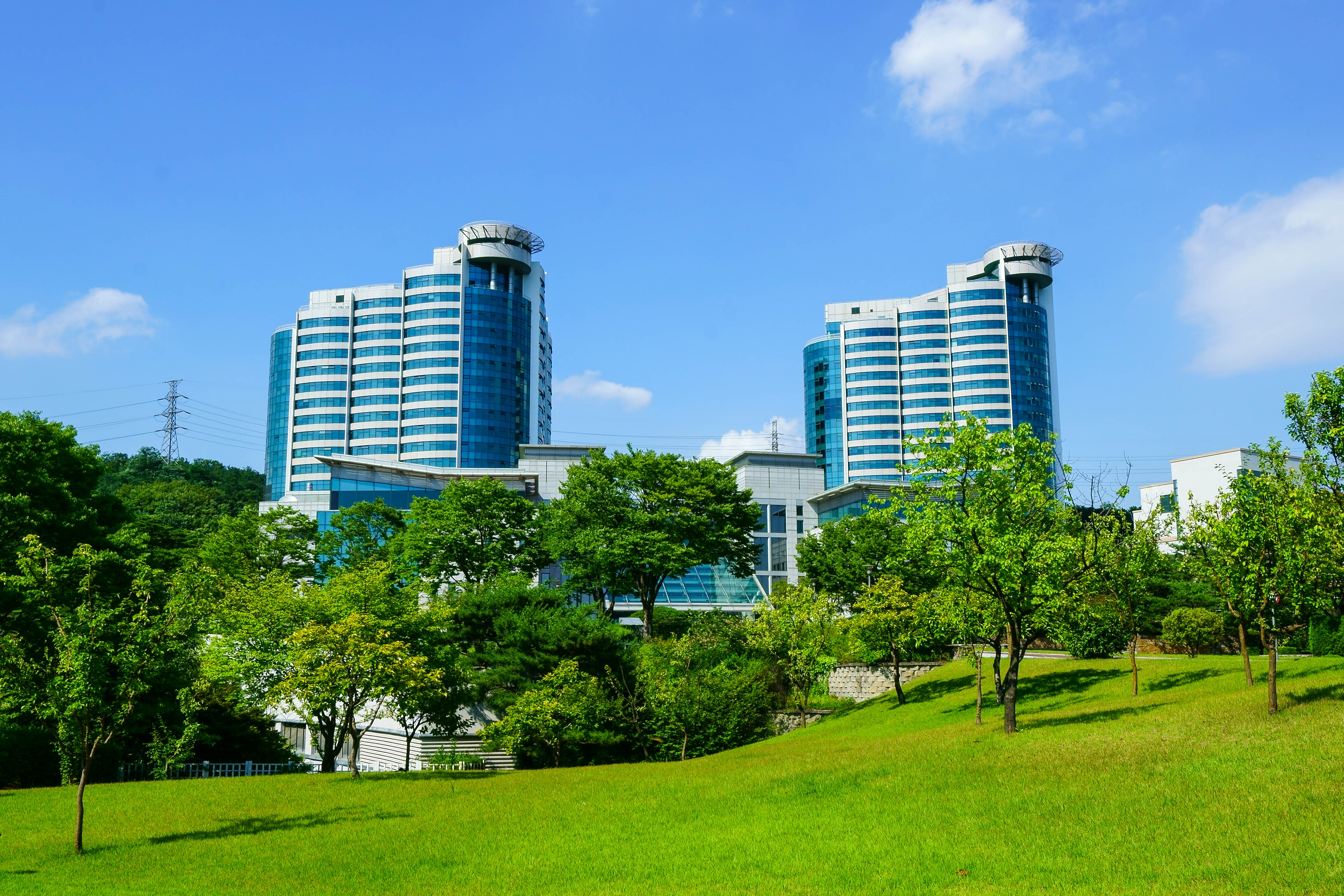 Samsung Noble Life Senior Living and Care Business Expansion 'Full-Scale'