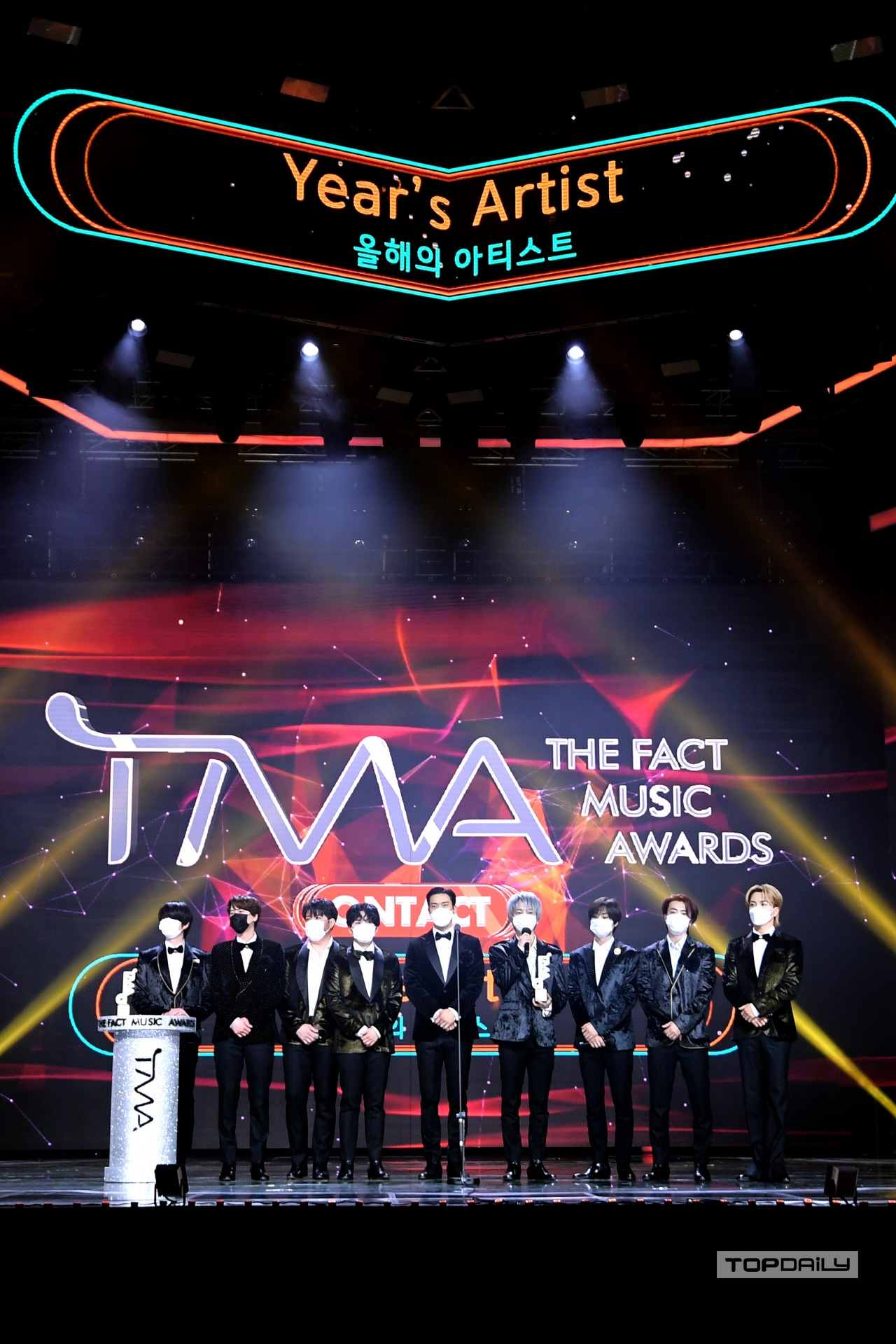 '2020 TMA' 슈퍼주니어, 올해의 아티스트상 수상